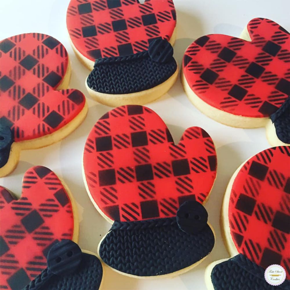 Buffalo Plaid Stencil for Cookies and Cakes - Confection Couture Stencils